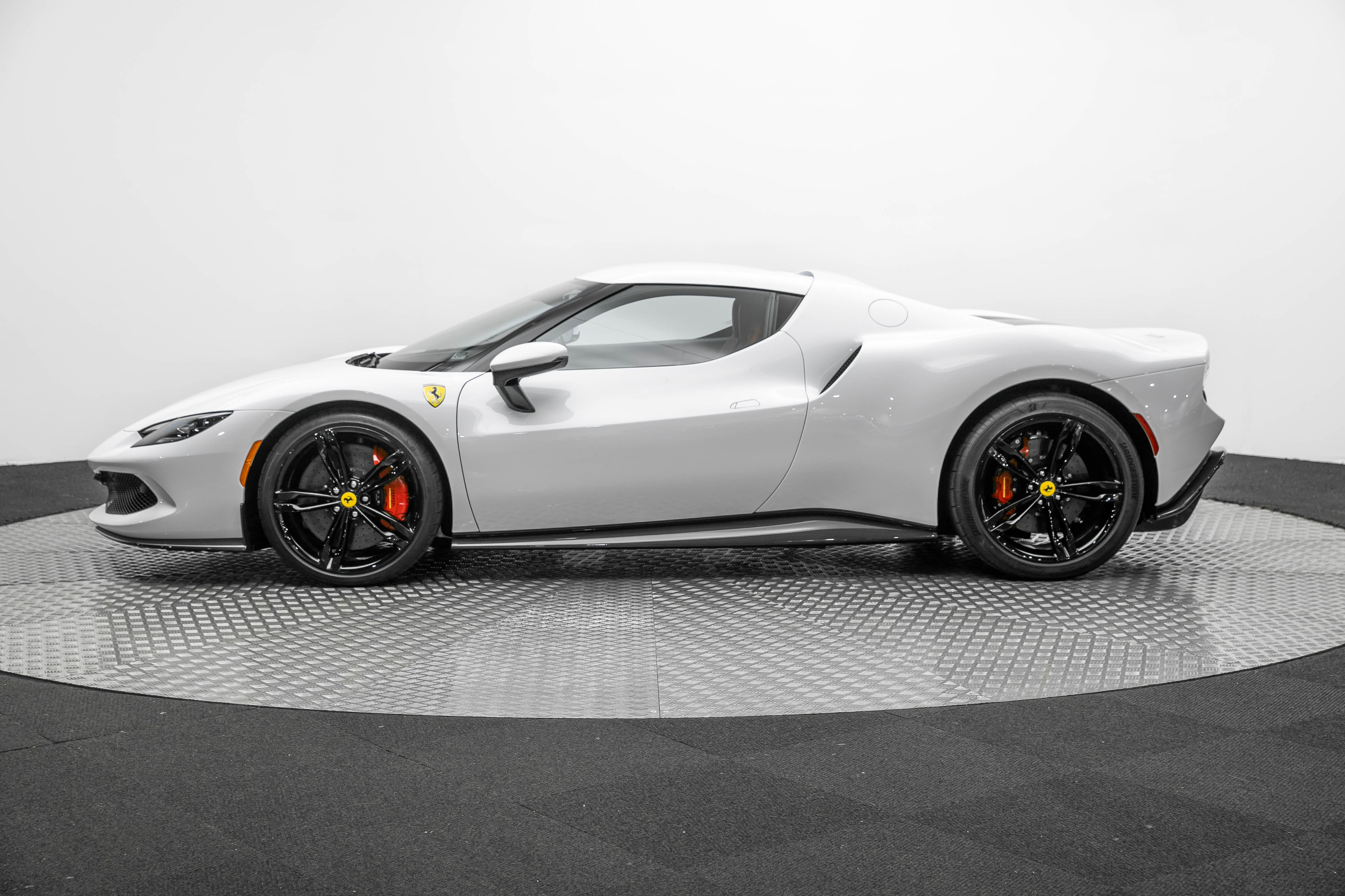 Used Ferrari for Sale in Sterling USA | Official Dealer Ferrari of ...